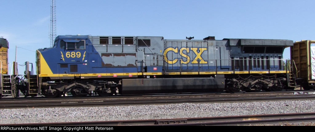 CSX 689